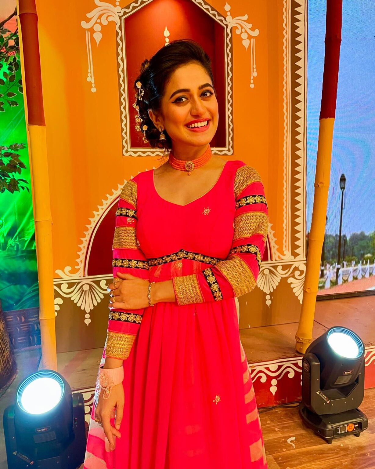 Elina Samantray Biography - Age, Height, Career, Net Worth